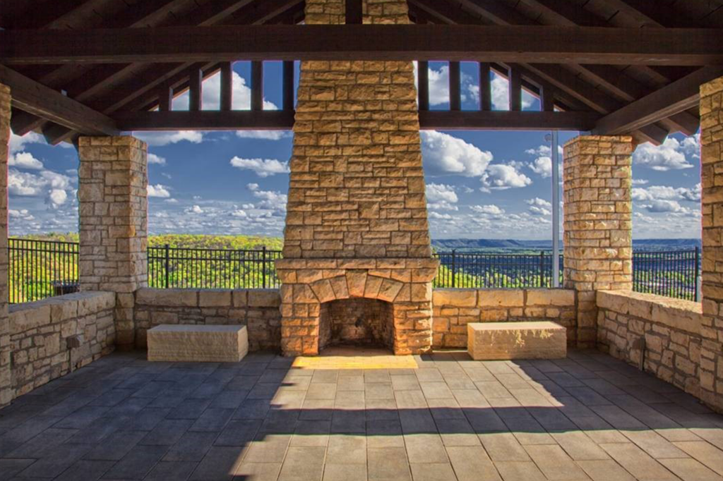 Grandad Bluff Earns National, State Awards - River Architects