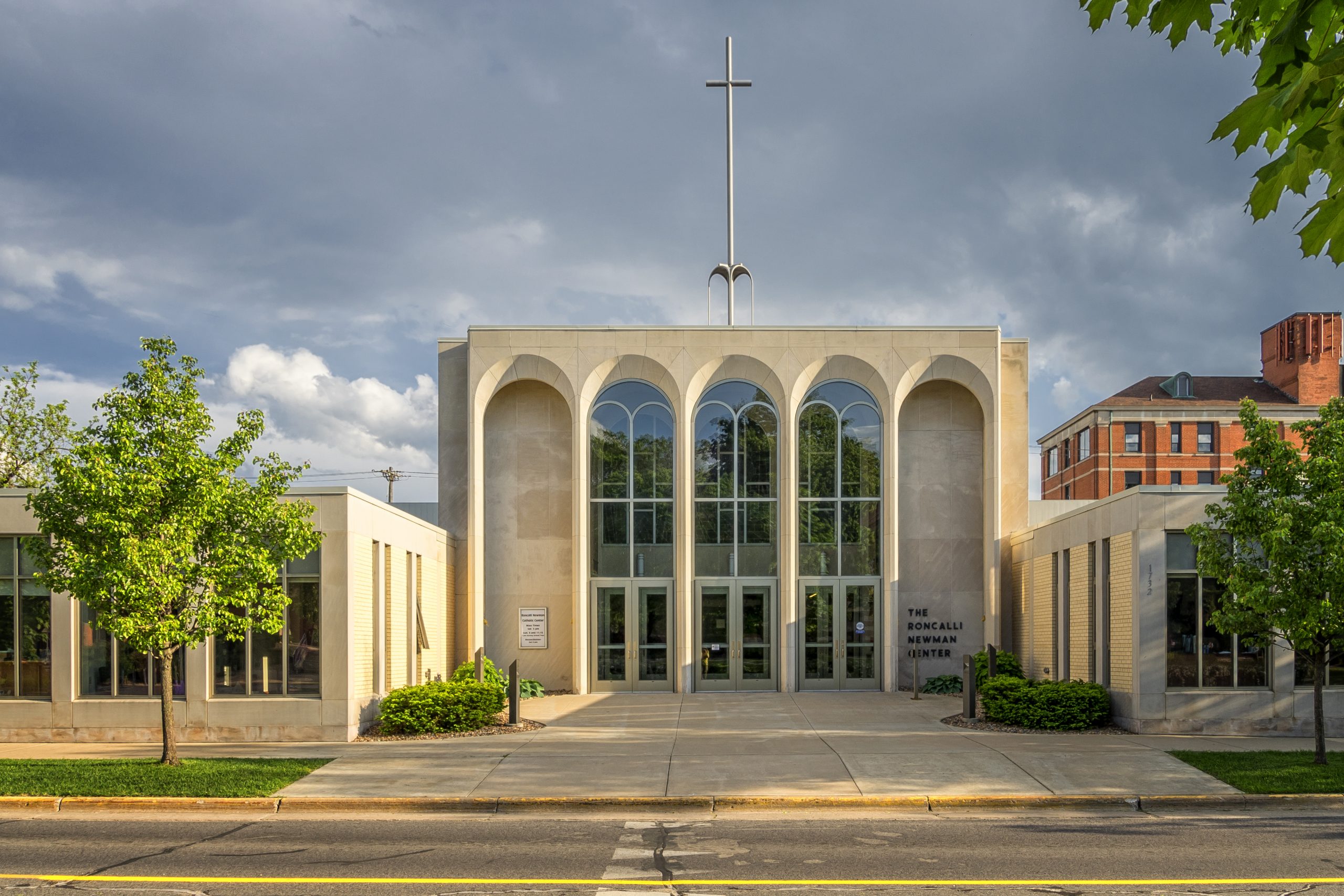 Roncalli Newman - River Architects